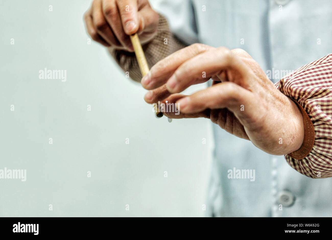 Chinese old books hi-res stock photography and images - Alamy