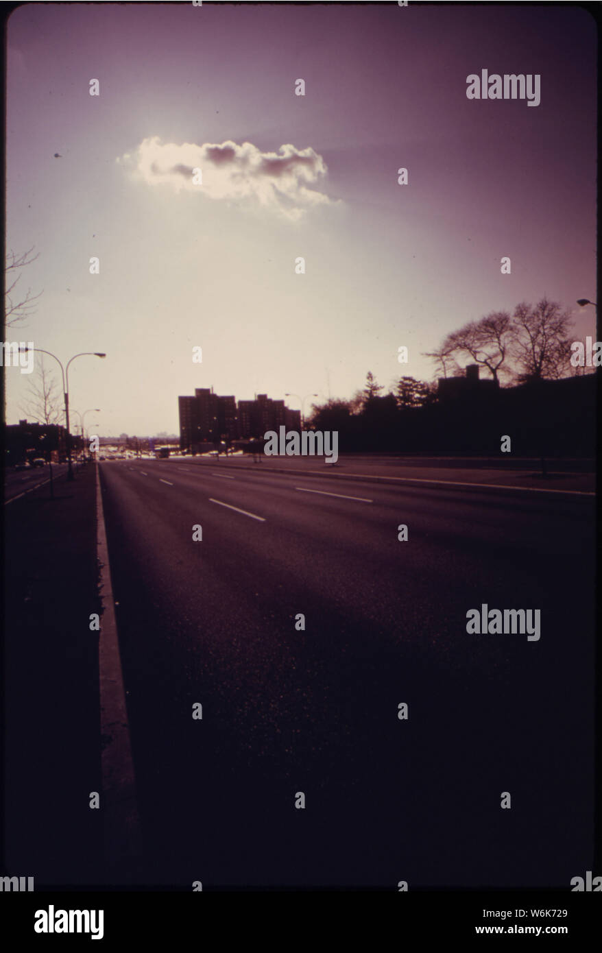 Queens boulevard hi-res stock photography and images - Alamy