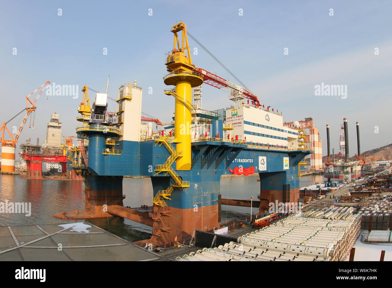 The semi-submersible accommodation vessel (SSAV), OOS Tiradentes ...