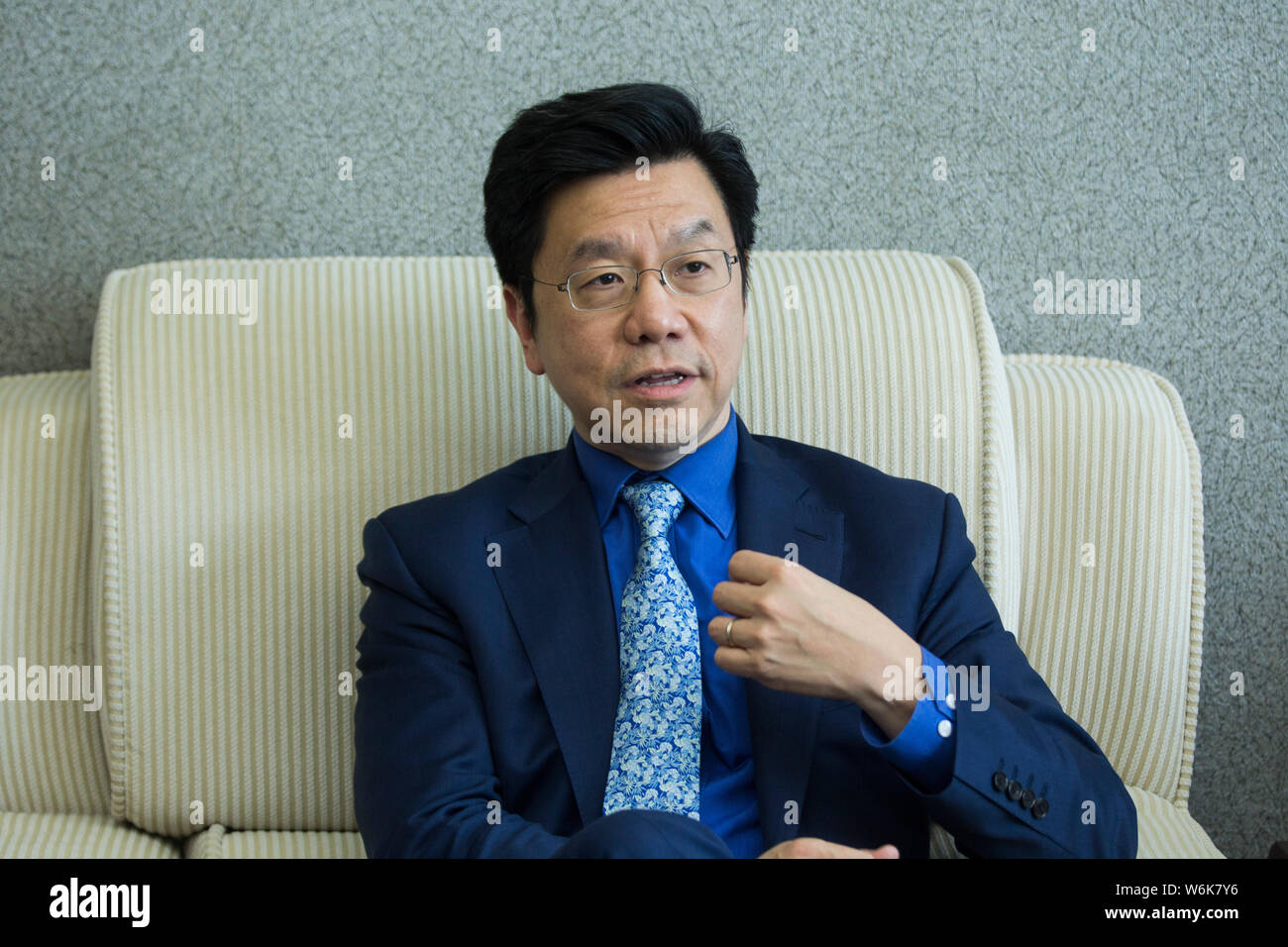 --FILE--Kai-Fu Lee, the chairman and CEO of Innovation Works receives ...