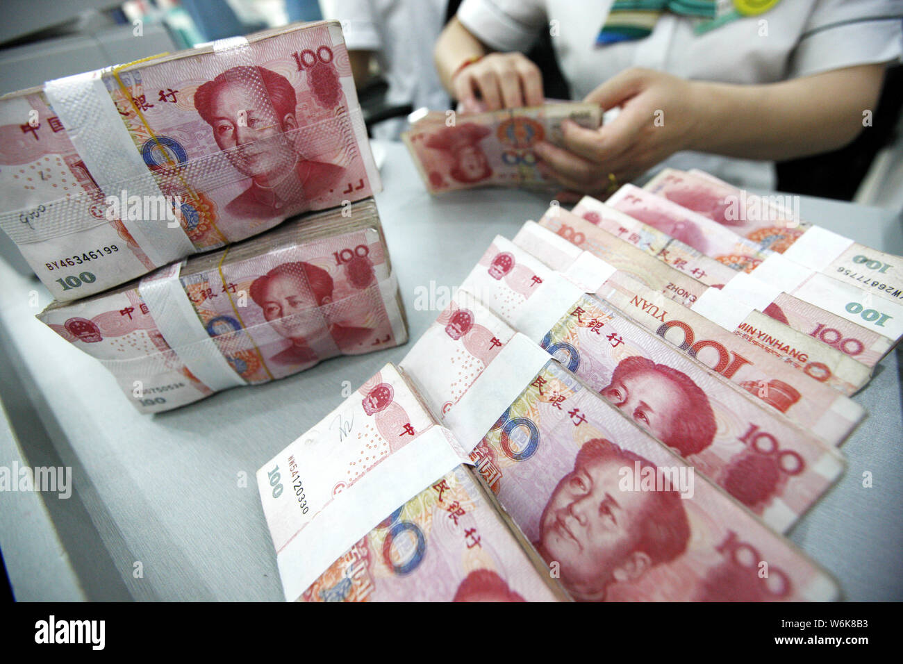 15 rmb hi-res stock photography and images - Alamy