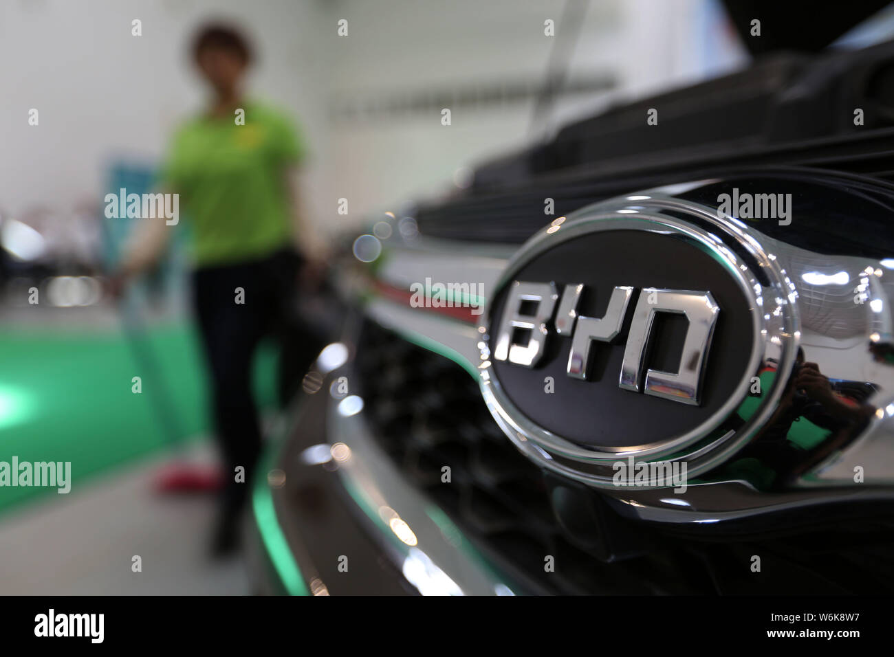 Logo of byd hi-res stock photography and images - Alamy