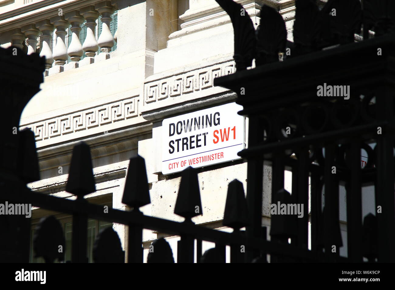 10 downing sytreet hi-res stock photography and images - Alamy
