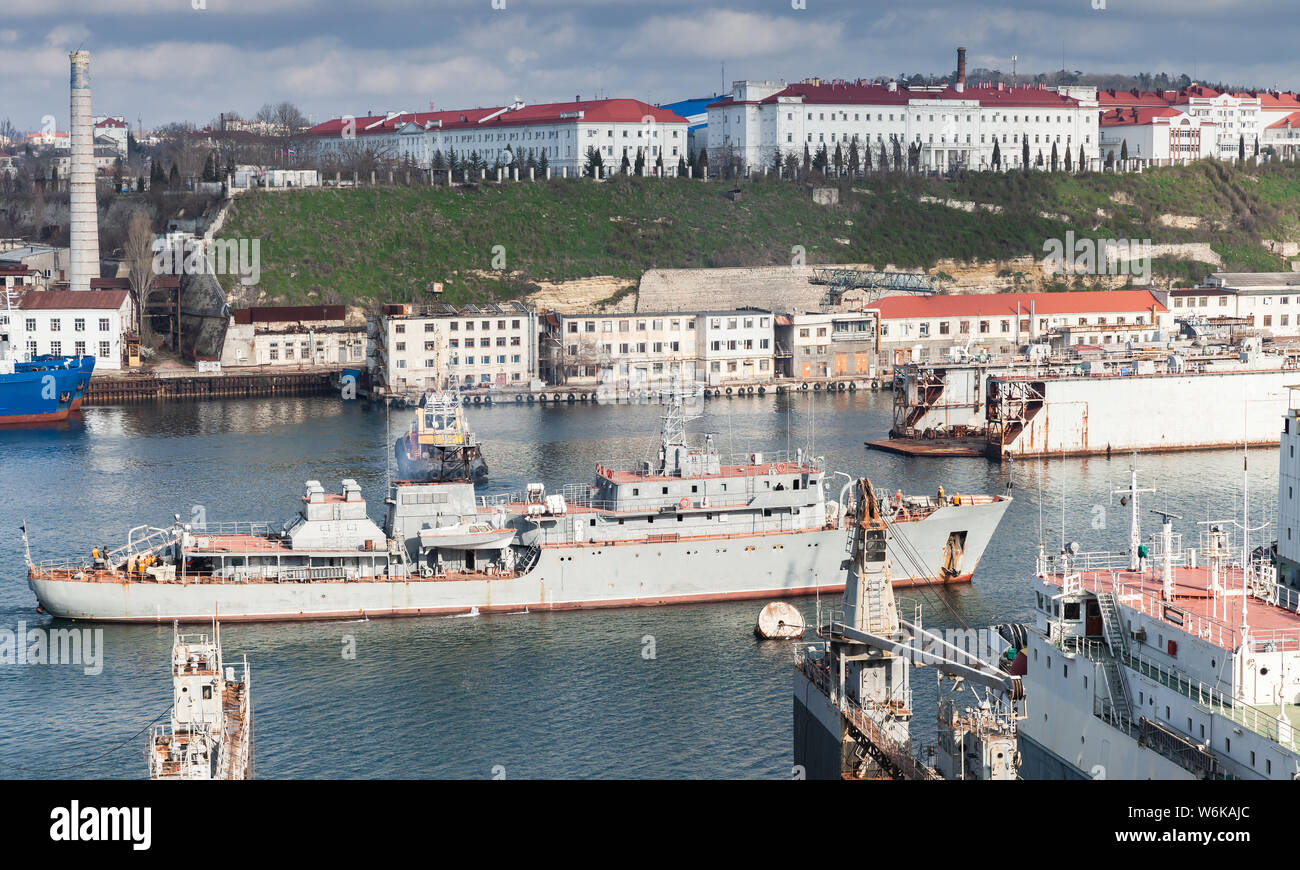 Russian dock hi-res stock photography and images - Alamy