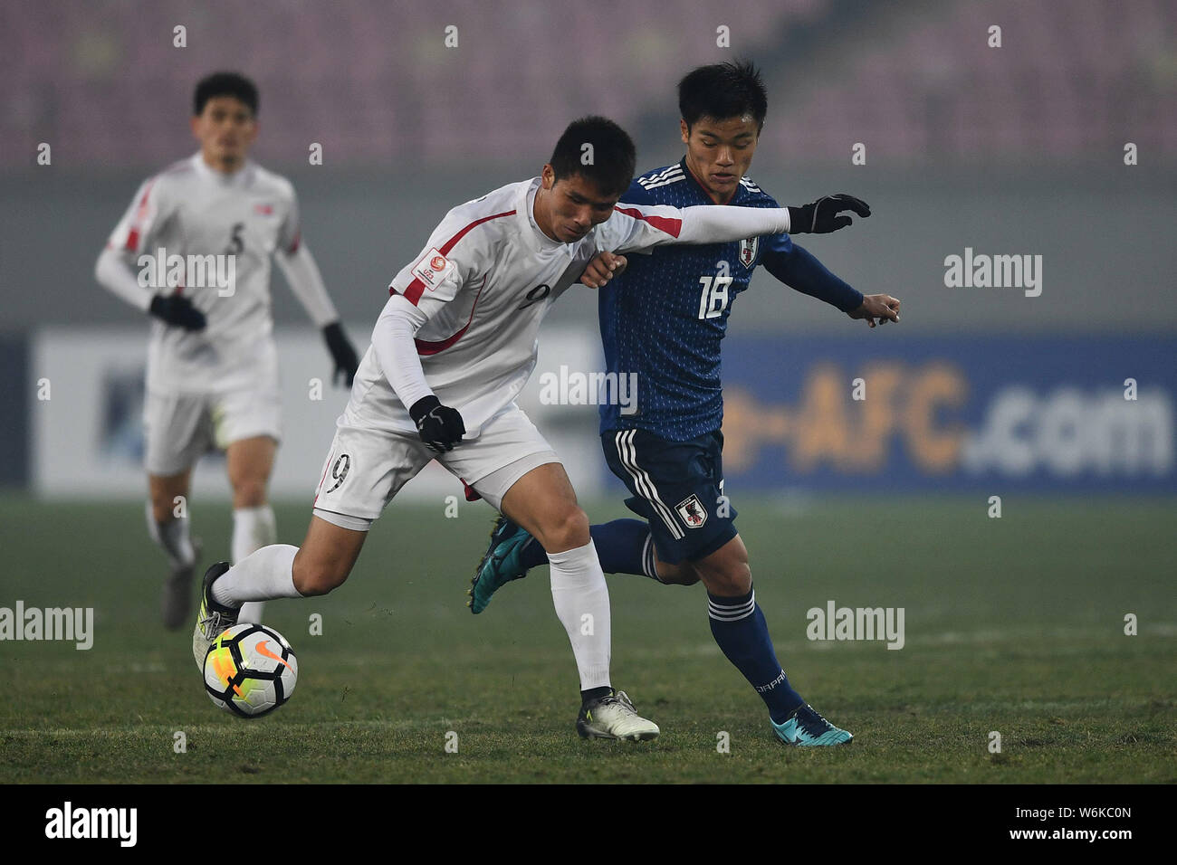 Kim yu song hi-res stock photography and images - Alamy