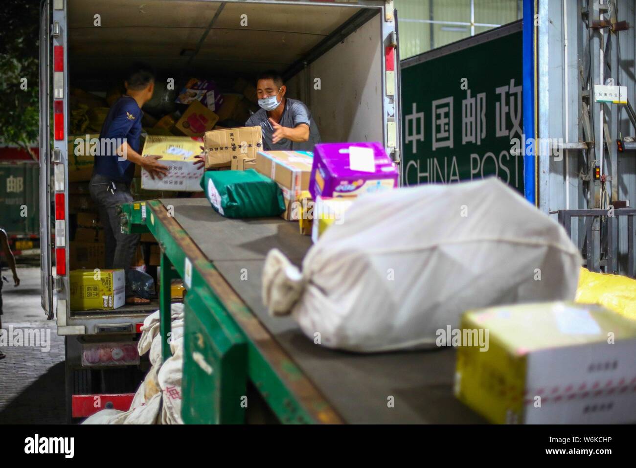 Post piles hi-res stock photography and images - Alamy