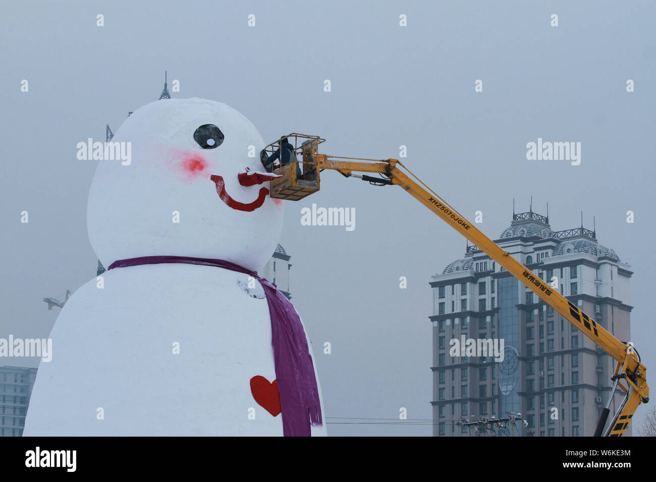 A 20-meter-tall giant snowman, which is said to be the largest one in ...