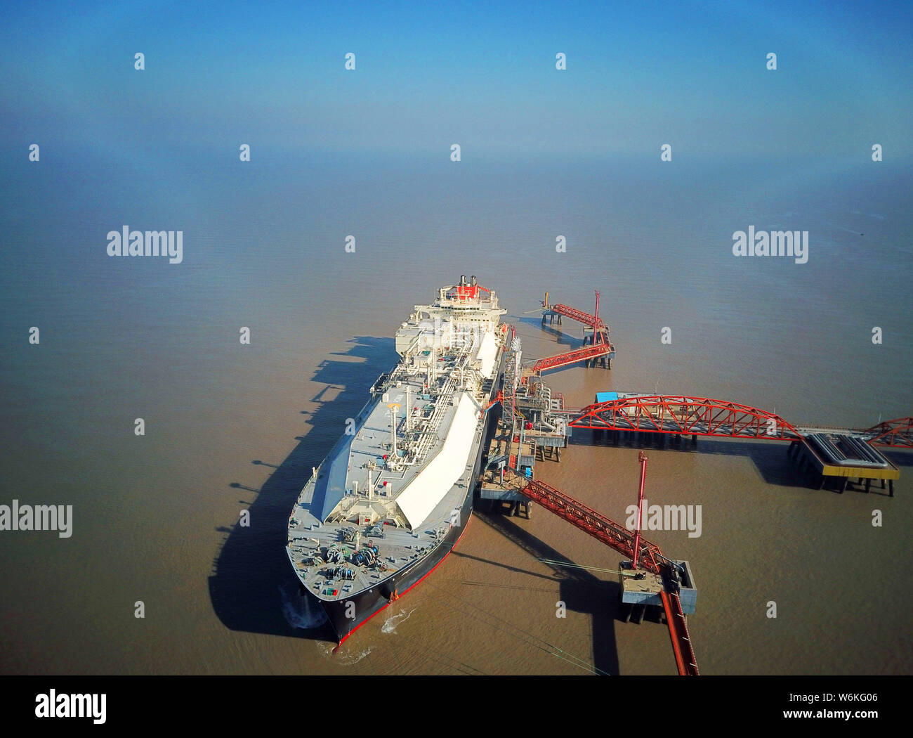 Aerial view of the Australian liquefied natural gas (LNG) boat ...