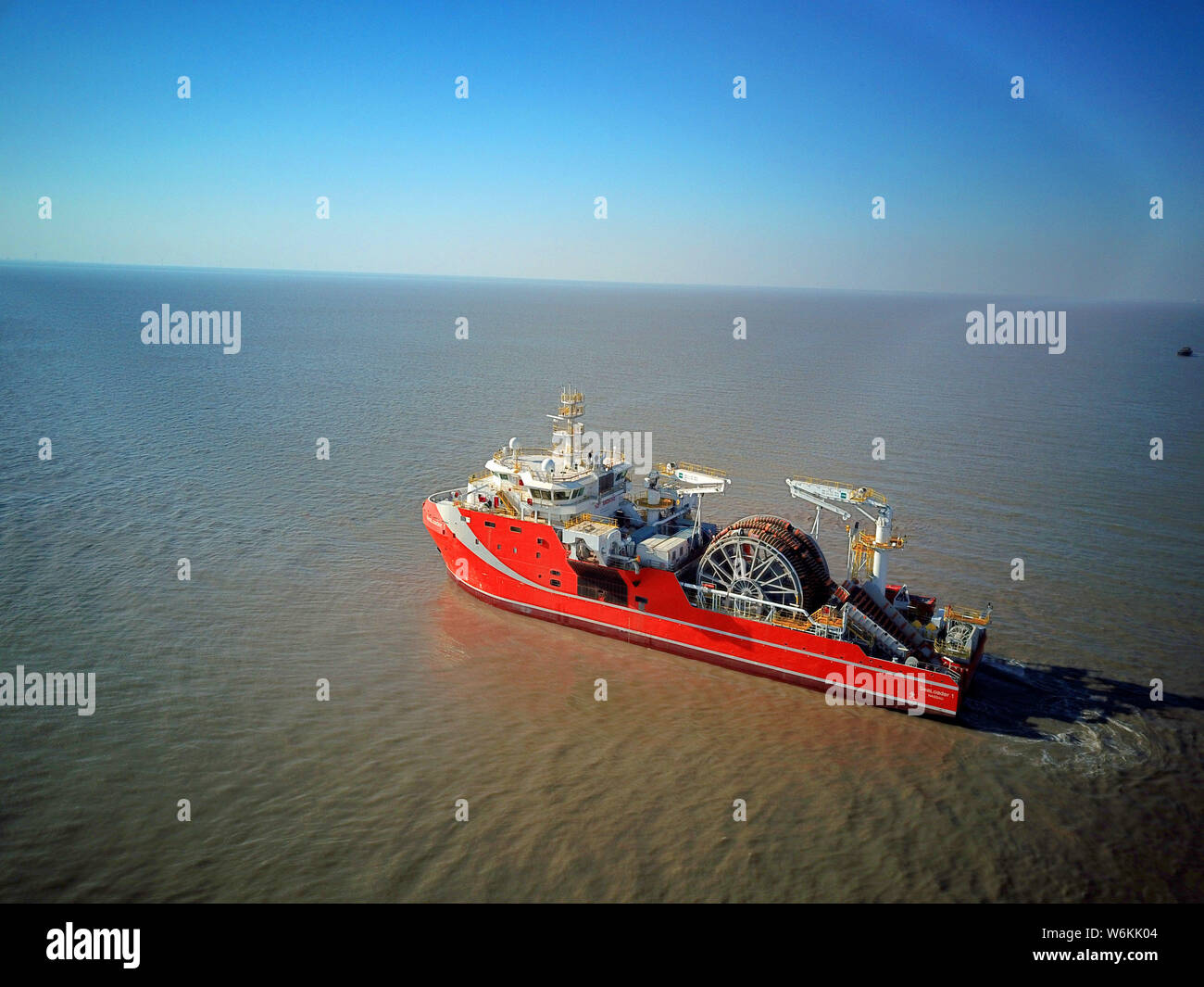 Aerial view of the world's first deep-sea dynamic positioning crude oil ...