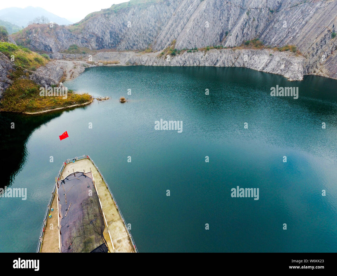 Heart shape pond hi-res stock photography and images - Alamy