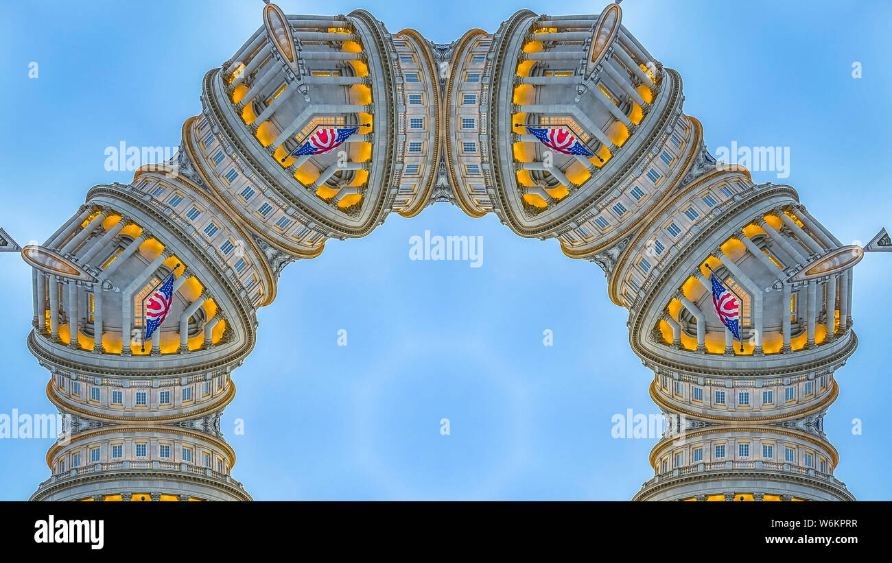 Panorama Circle made with decorative facade of capital Stock Photo - Alamy
