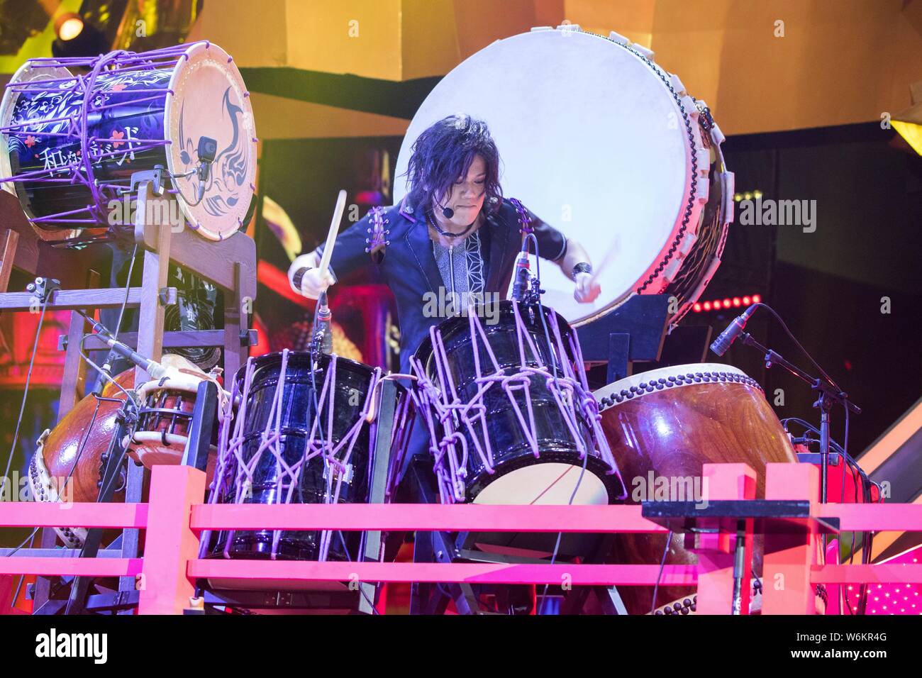 Wagakki band hi-res stock photography and images - Alamy