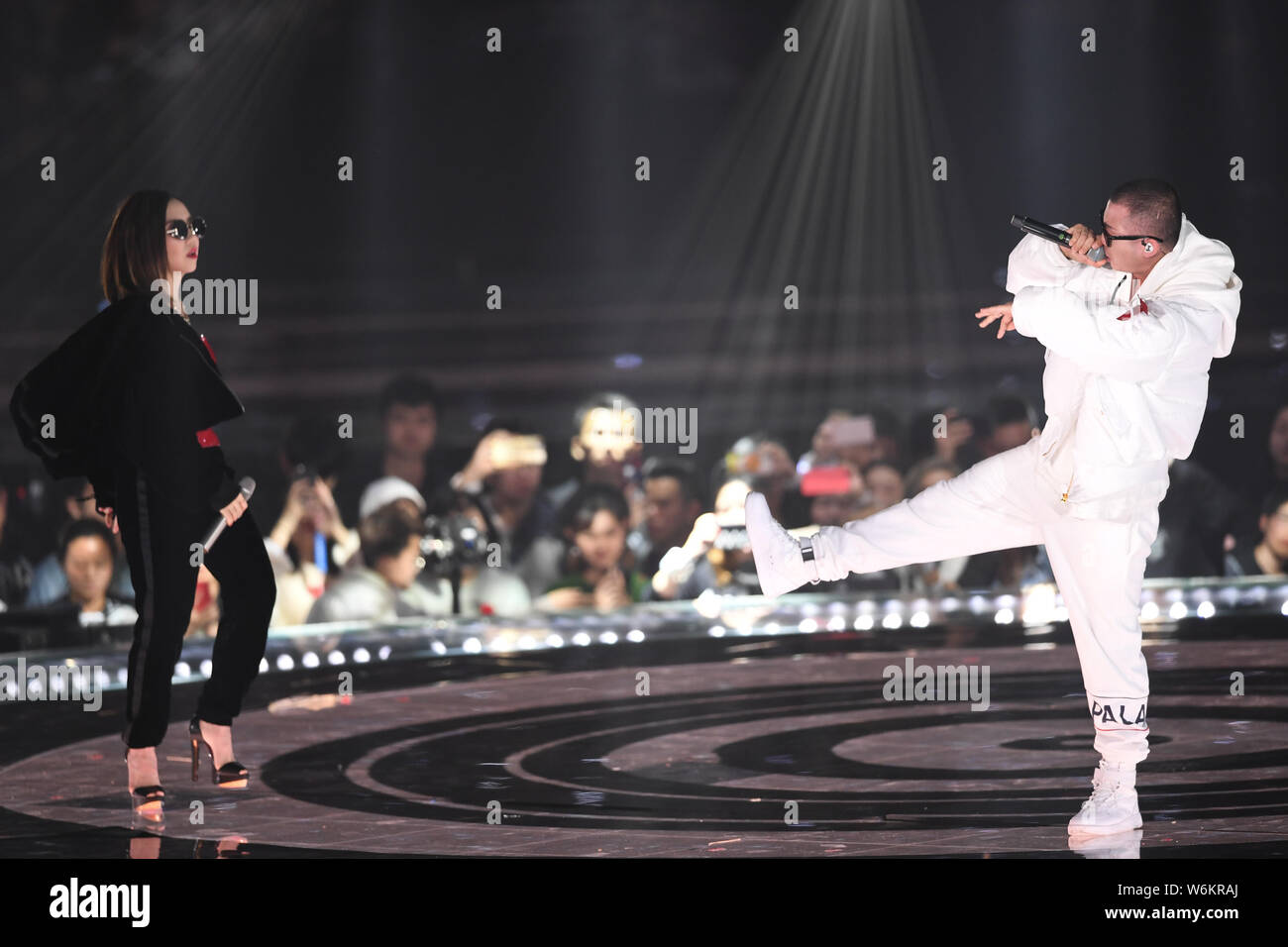 Hong gai hi-res stock photography and images - Alamy