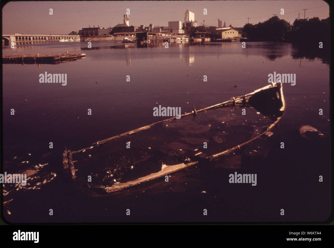 Swamped boat hi-res stock photography and images - Alamy