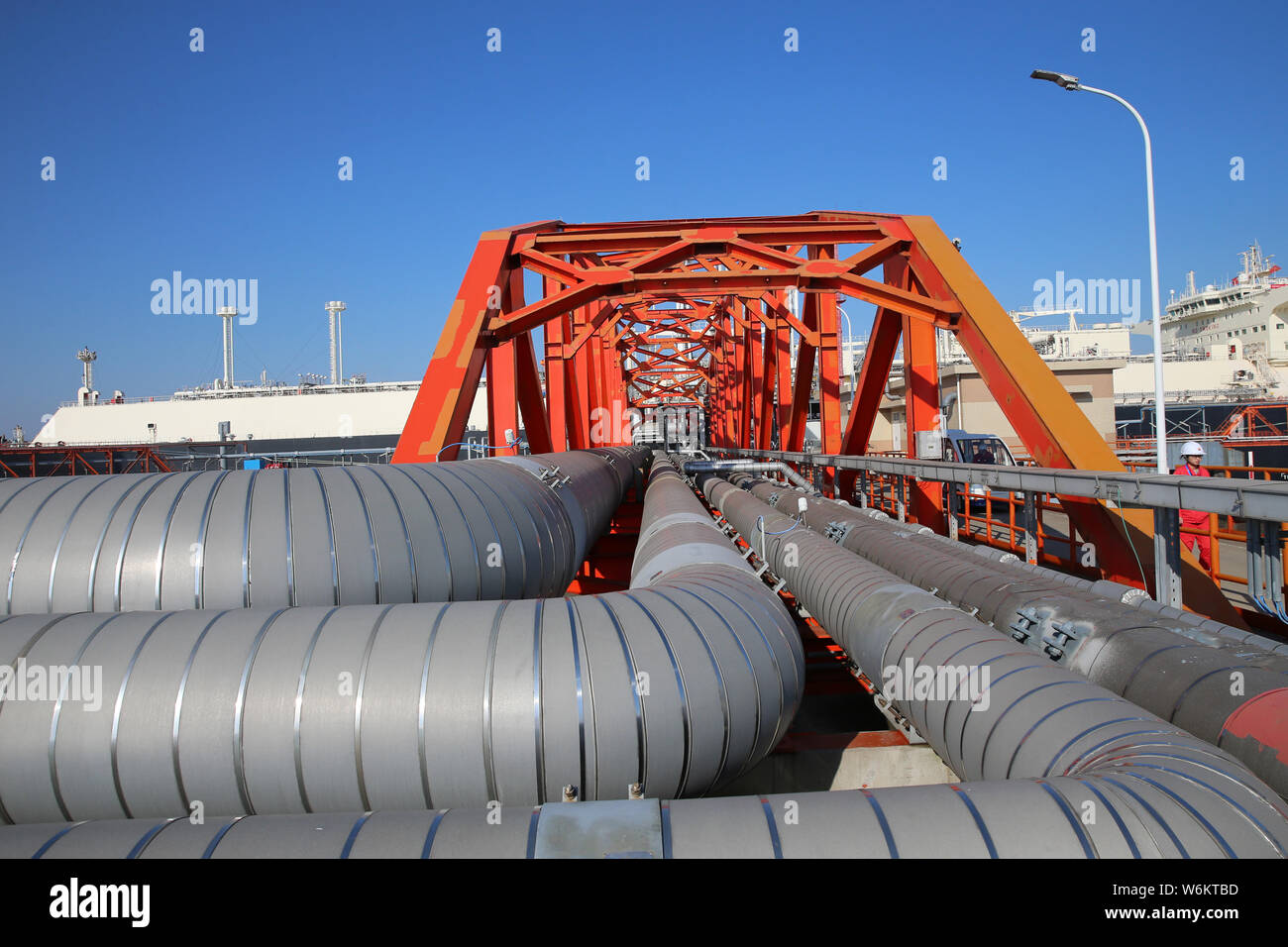 The Australian liquefied natural gas (LNG) boat "Southern Cross" berths ...