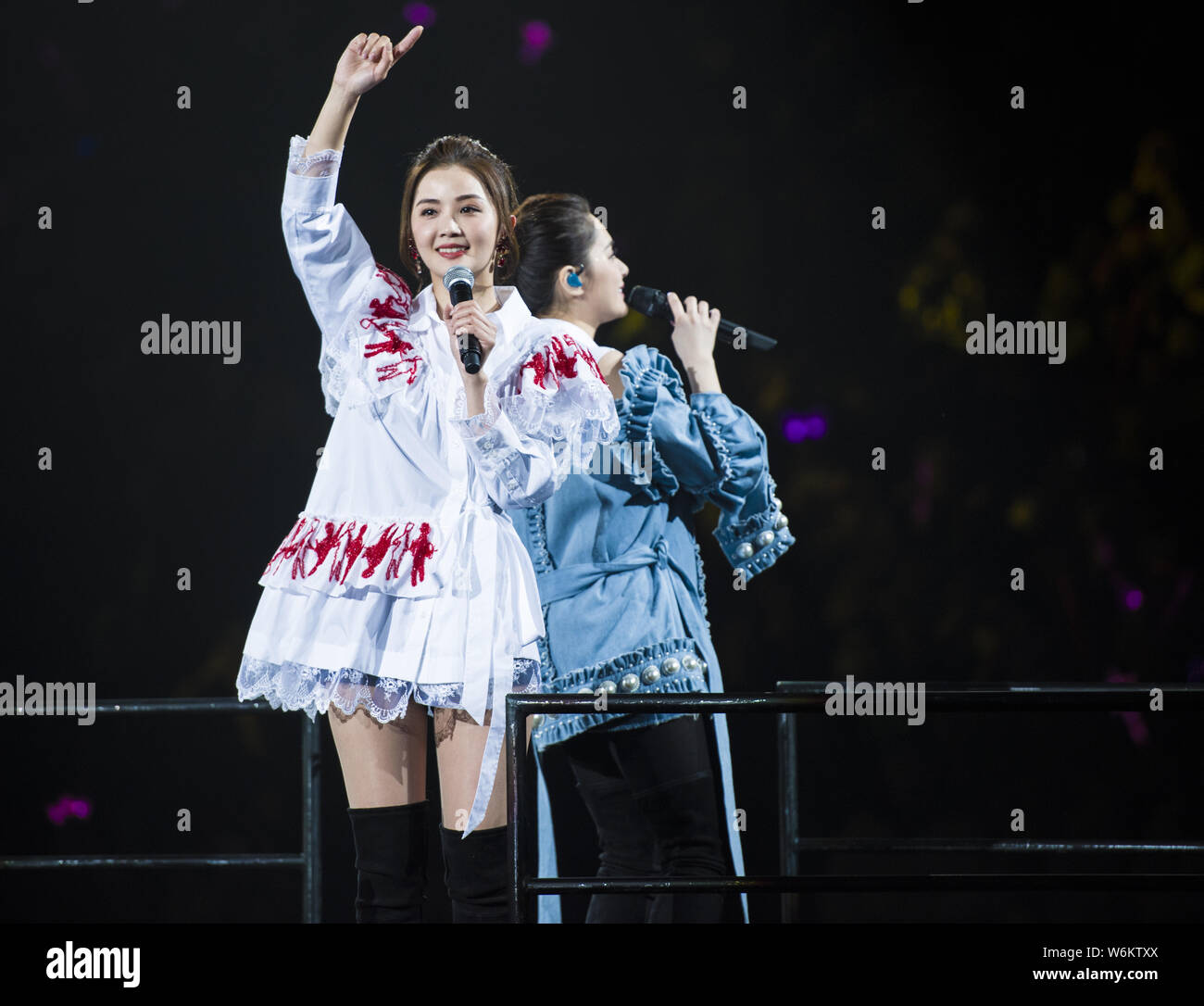 Charlene Choi and Gillian Chung of Hong Kong pop duo Twins perform ...