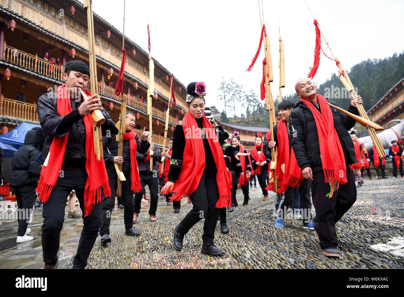 Ethnic dong men hi-res stock photography and images - Alamy
