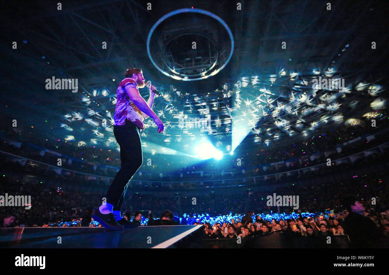 American singer-songwriter Daniel Coulter Reynolds (Dan Reynolds), the ...