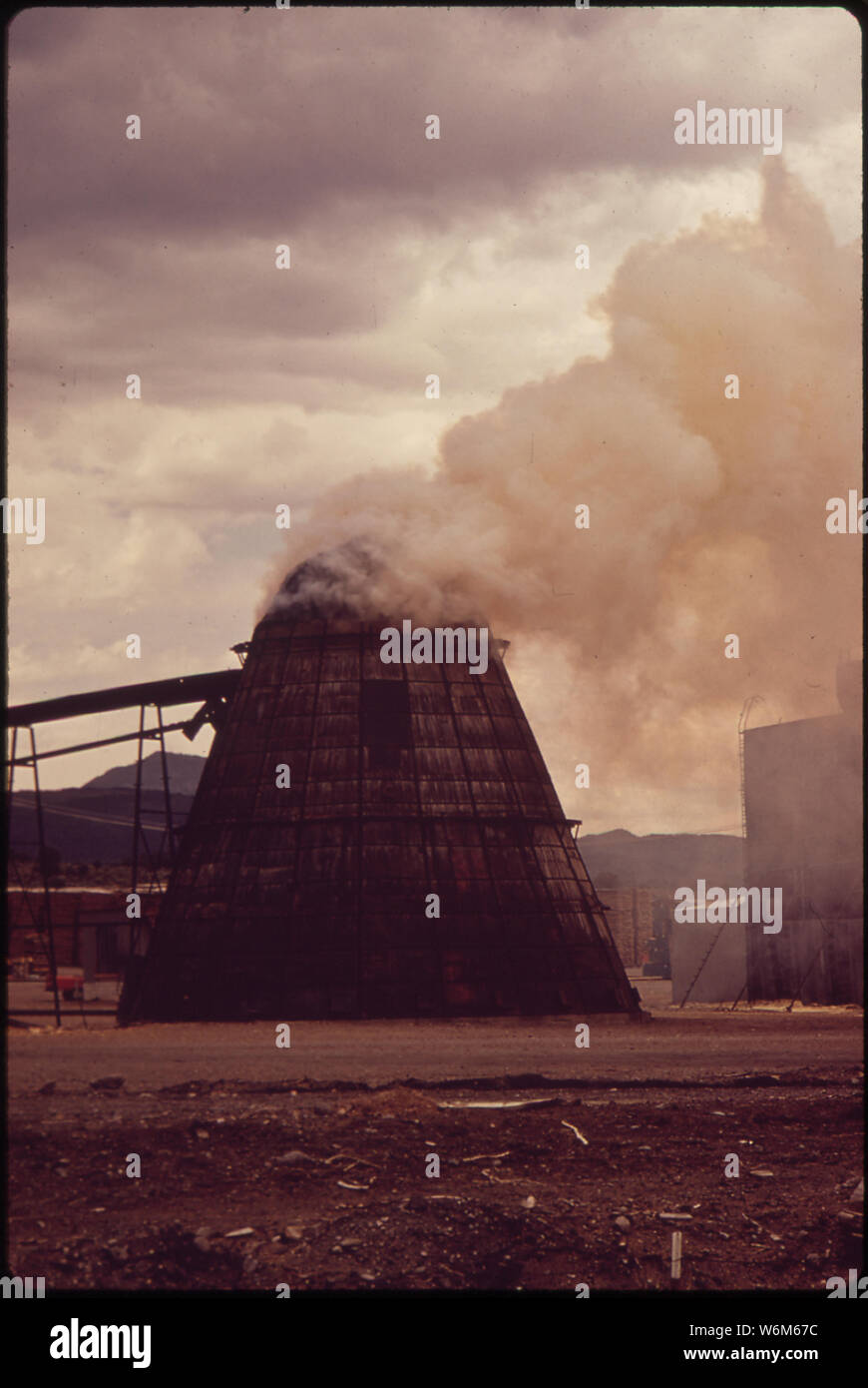 Teepee burner hi-res stock photography and images - Alamy