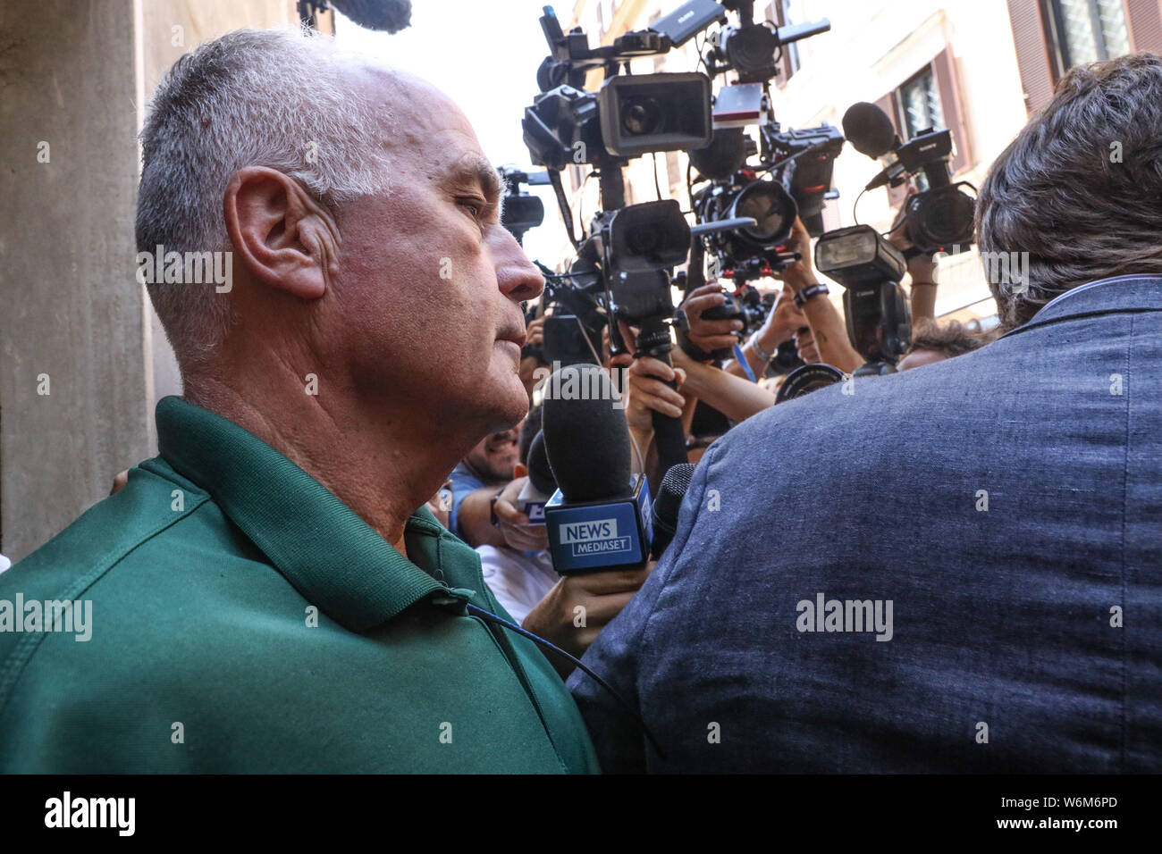 Rome, Ethan Elder Finnegan Lee's father in Regina Coeli prison for an ...