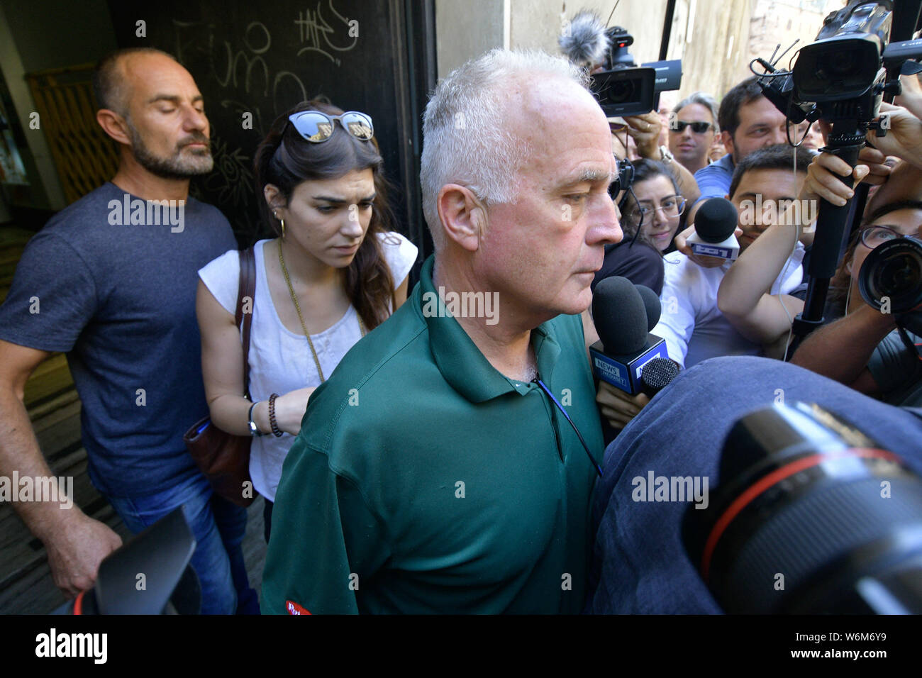 Rome, Ethan Elder Finnegan Lee's father in Regina Coeli prison for an ...