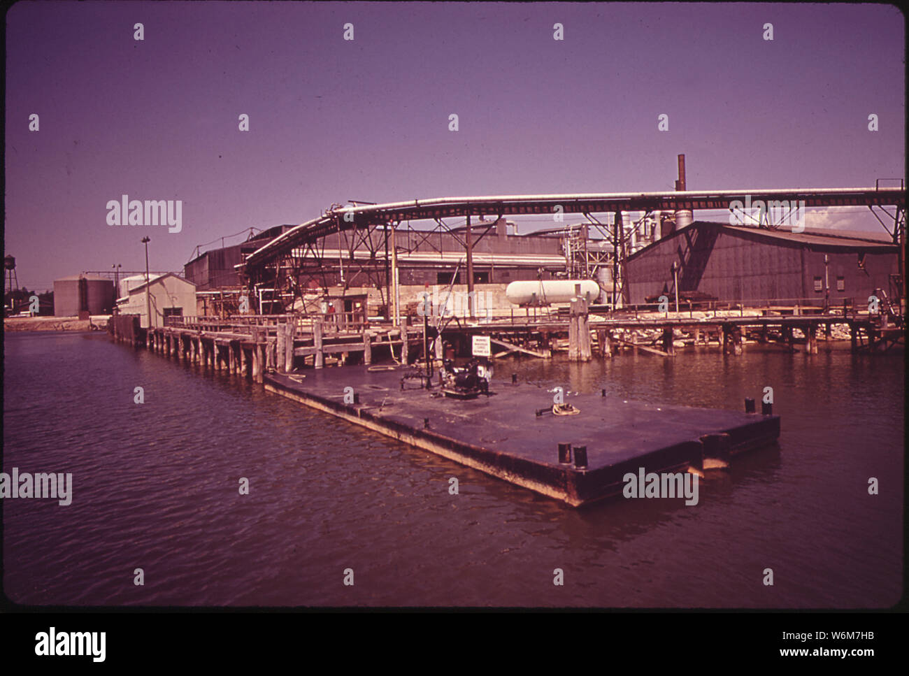 THE DRAWBRIDGE IS UP Stock Photo - Alamy