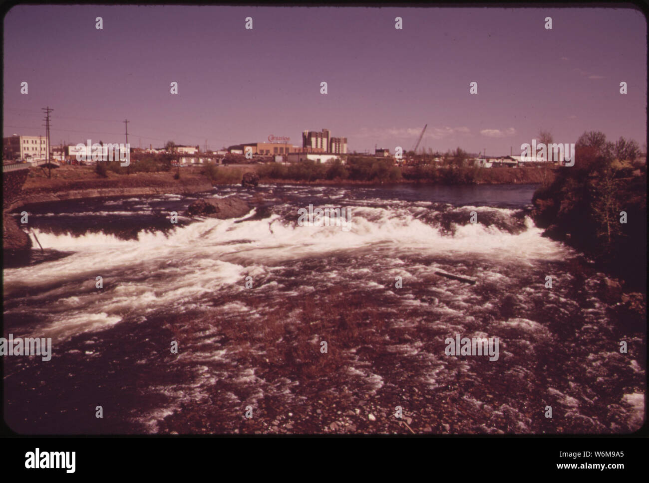 THE SPOKANE RIVER WITH CITY IN BACKGROUND Stock Photo - Alamy