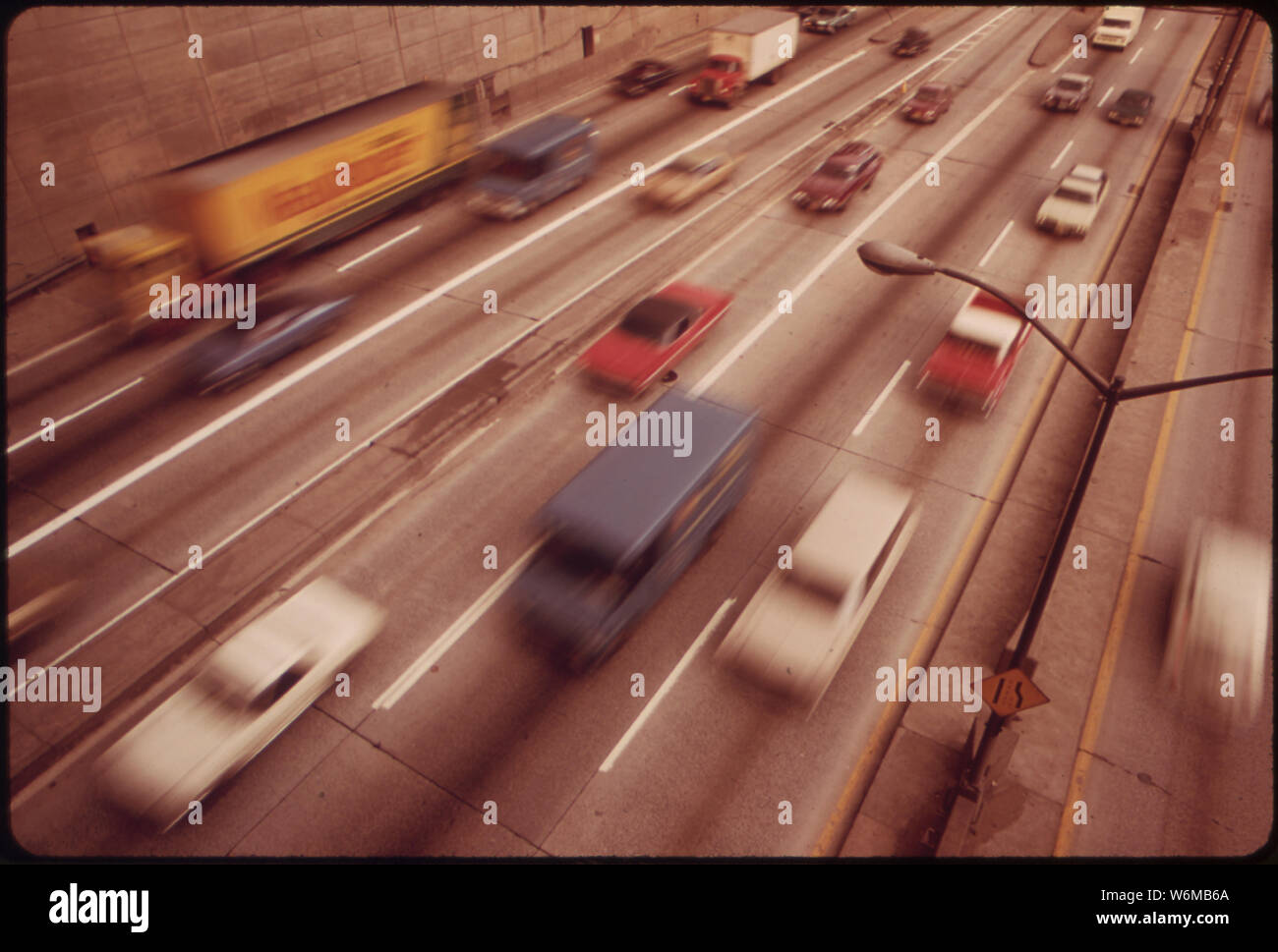 TRAFFIC ON THE GEORGE WASHINGTON BRIDGE. THE BRIDGE SPANS THE HUDSON ...