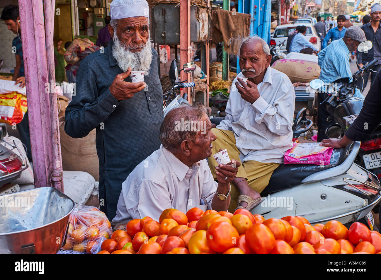 India tea time hi-res stock photography and images - Alamy