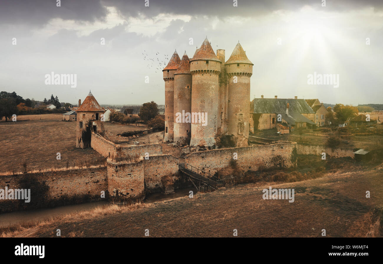 Sarzay castle hi-res stock photography and images - Alamy