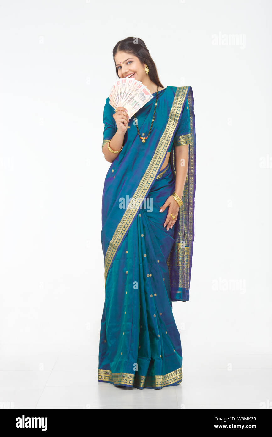 1000 rupees hi-res stock photography and images - Alamy