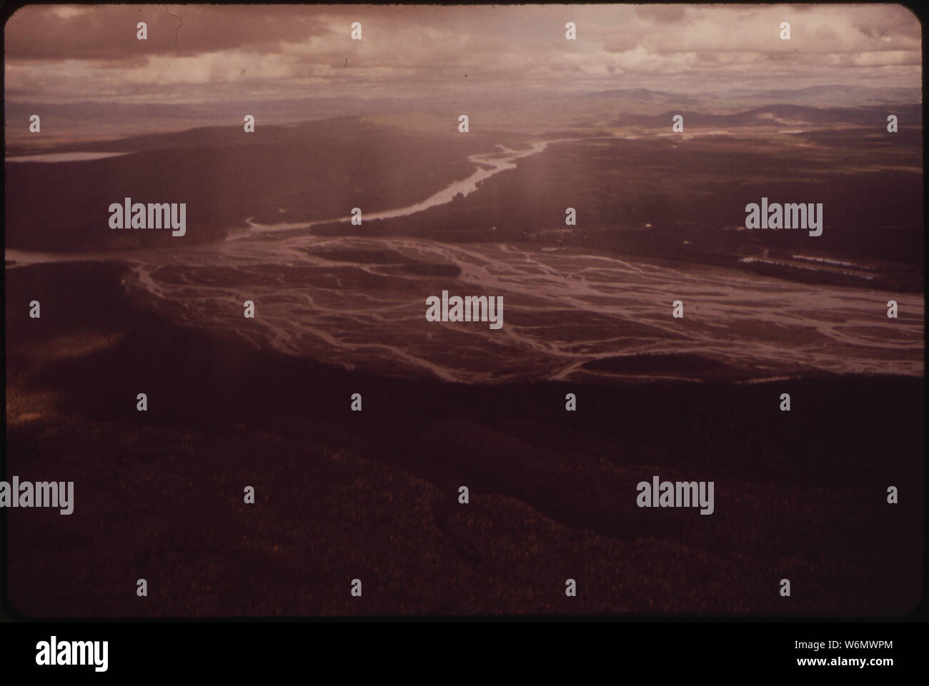 Tanana river crossing hi-res stock photography and images - Alamy