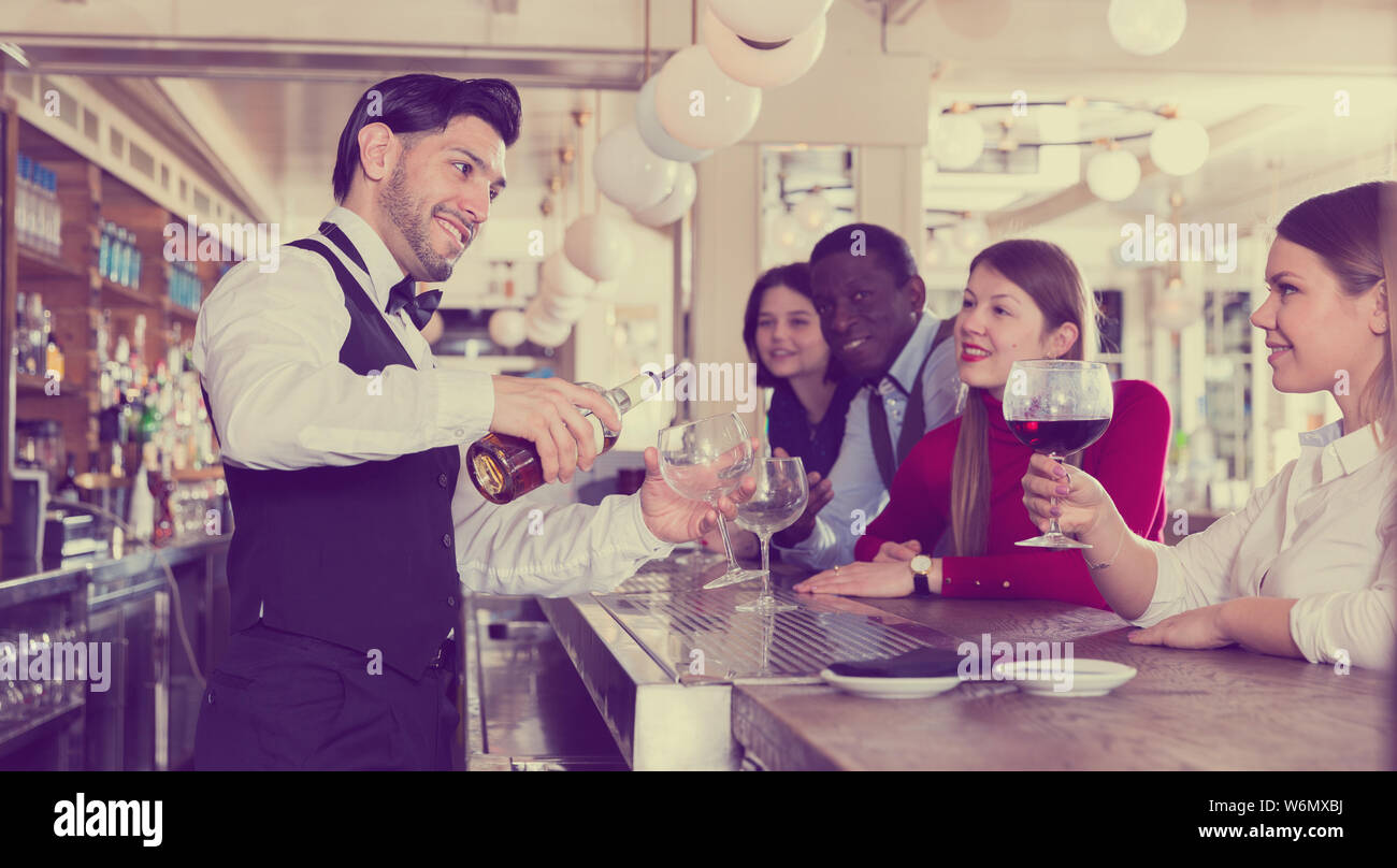 Guest bartender hi-res stock photography and images - Alamy