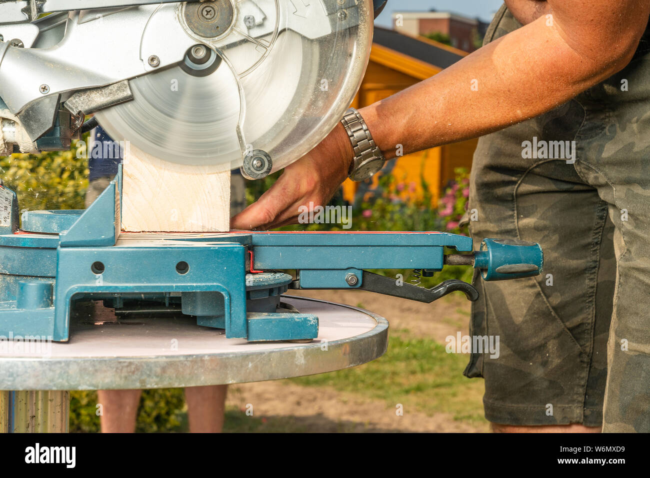 Beam saw hi-res stock photography and images - Alamy