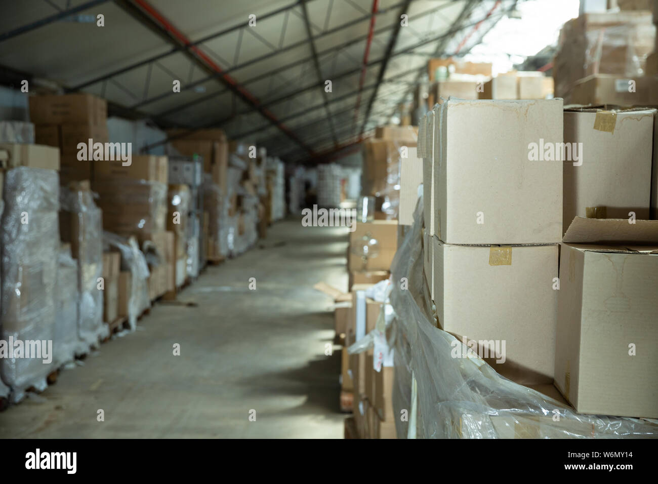 Wareroom hi-res stock photography and images - Alamy