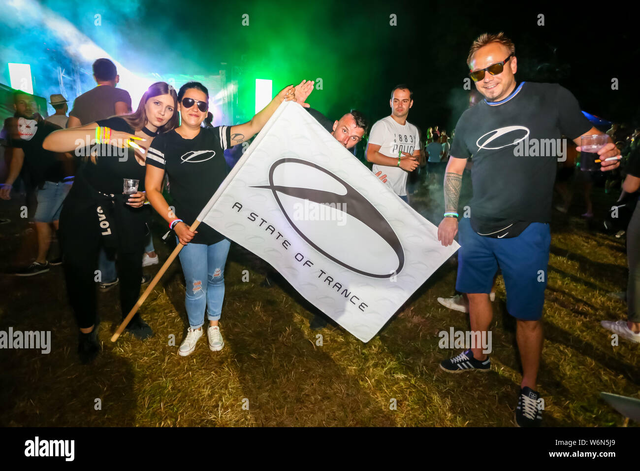 Electronic friendship hi-res stock photography and images - Alamy