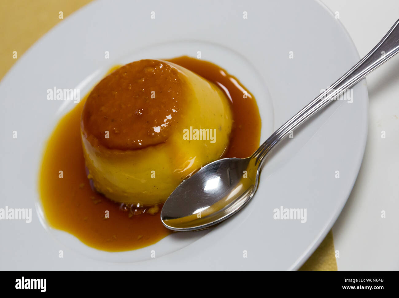 Flan catalan hi-res stock photography and images - Alamy