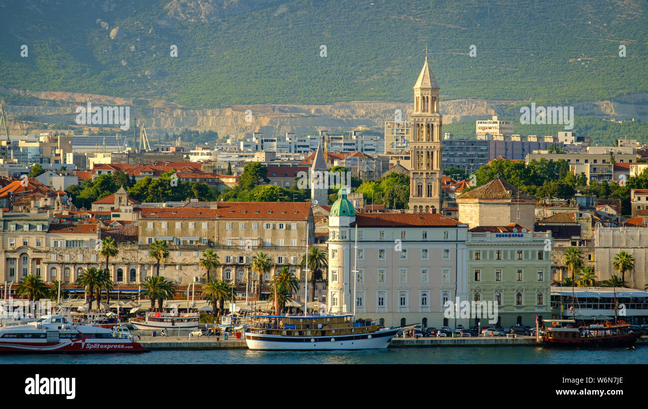 Split city hi-res stock photography and images - Alamy