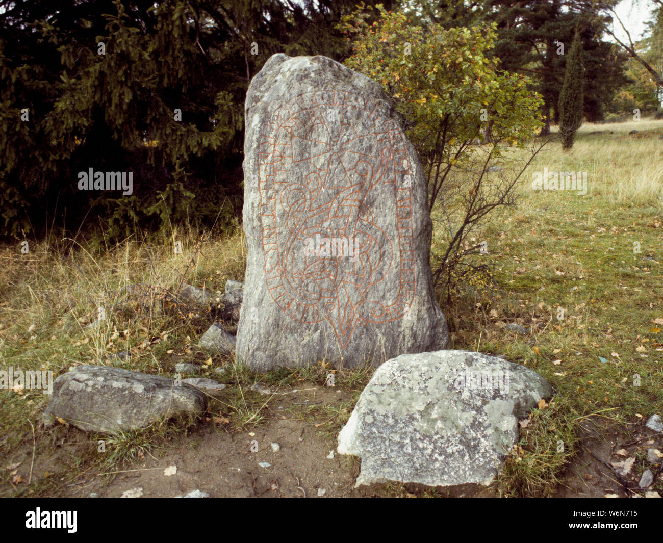 Alphabet stone hi-res stock photography and images - Alamy