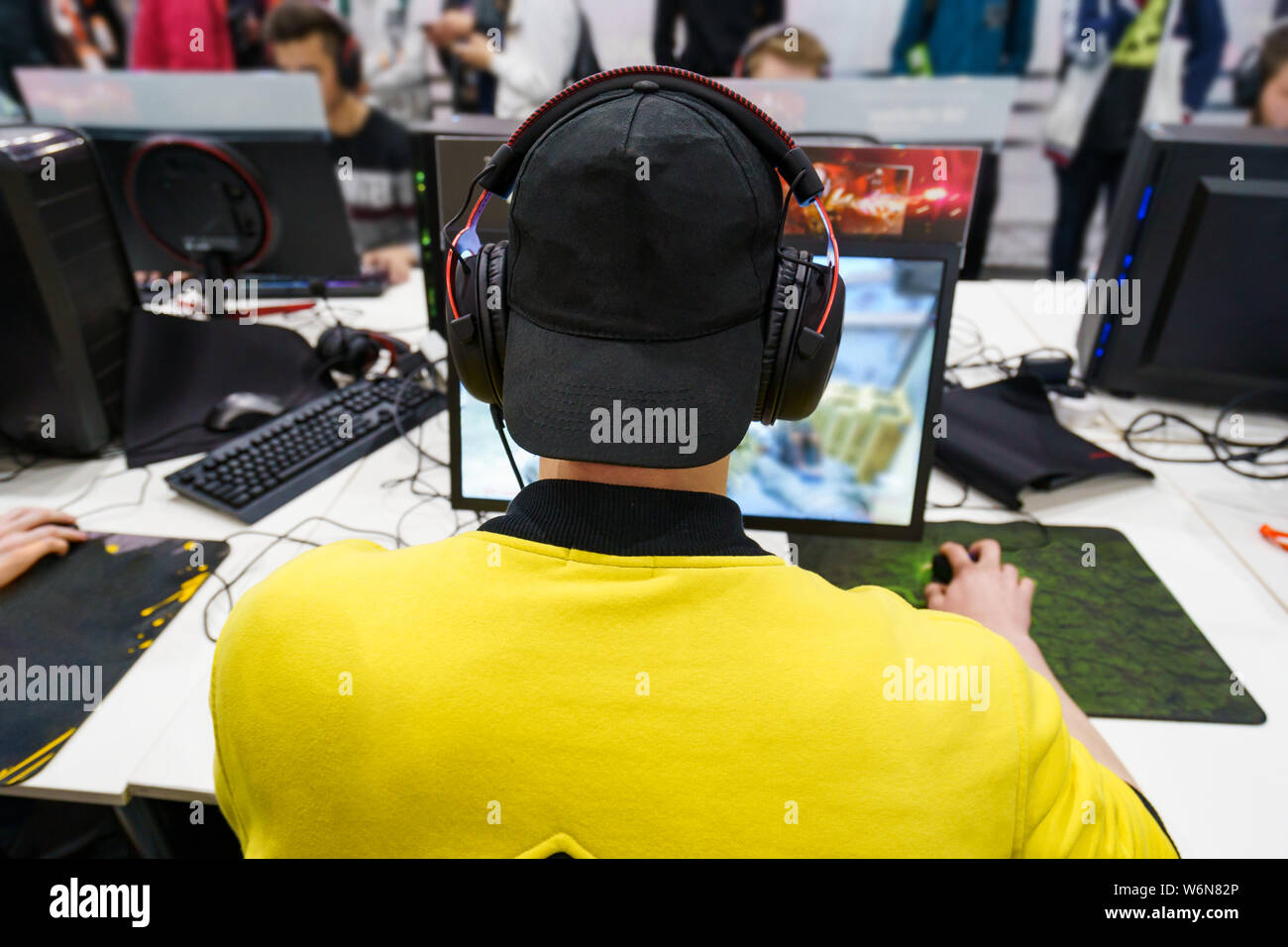 Back view on a gamer Stock Photo - Alamy