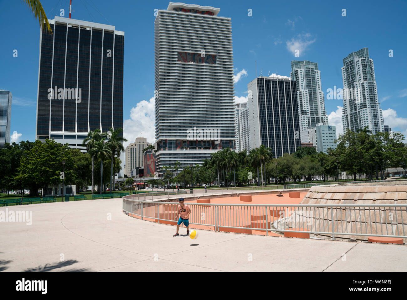 Bayfront park miami hi-res stock photography and images - Alamy