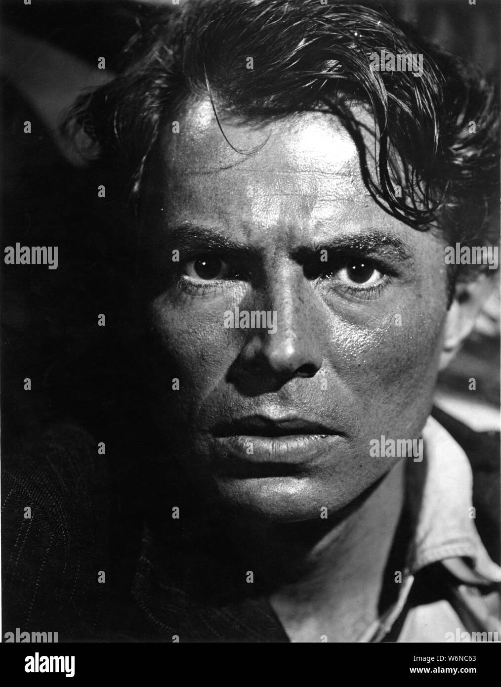 James mason odd man out Black and White Stock Photos & Images - Alamy
