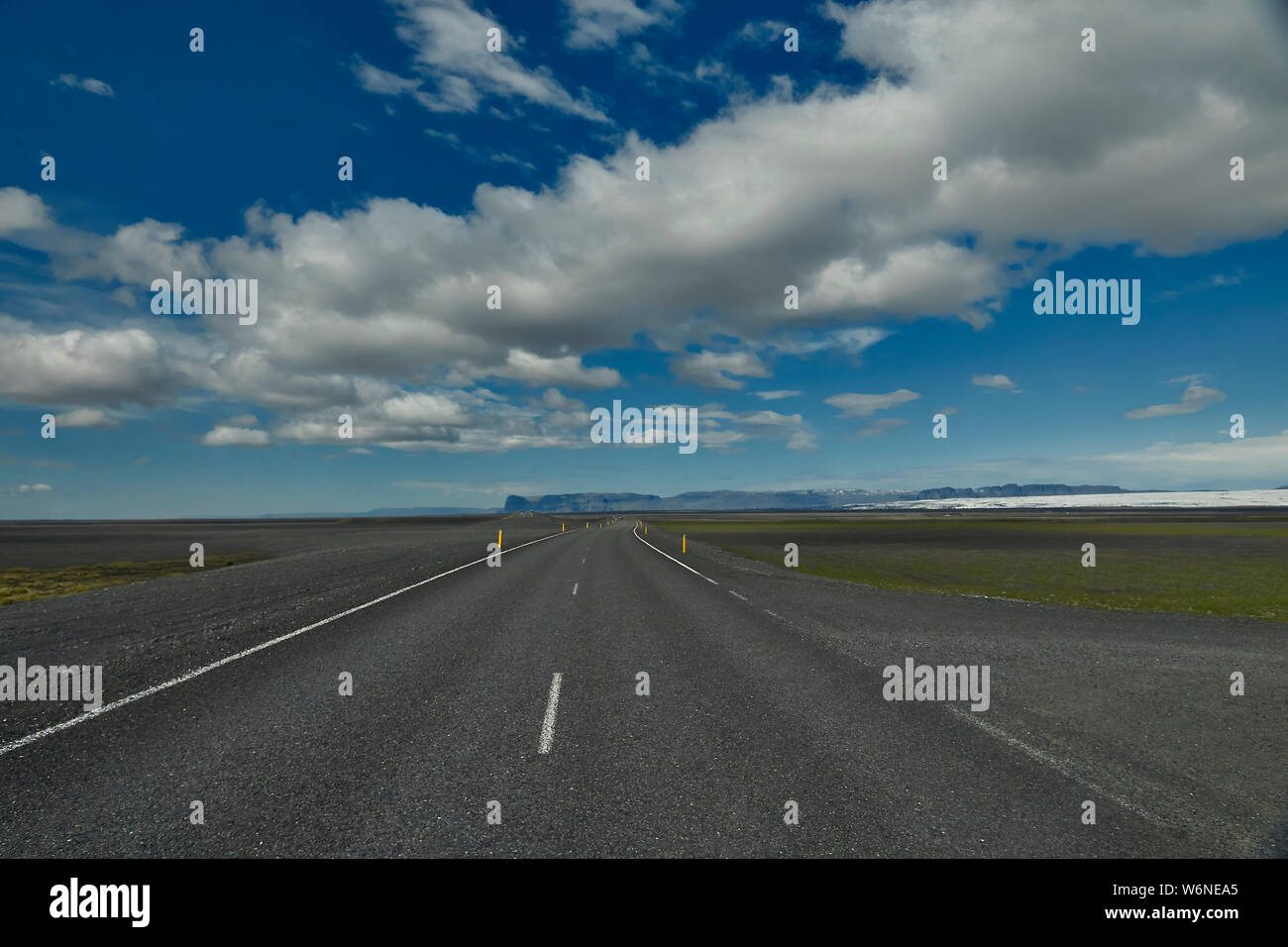 Road n1, which circles the entire country, ideal to travel and get to ...