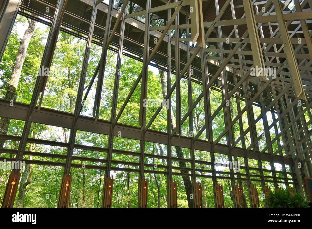 EUREKA SPRINGS, AK -28 JUN 2019- View of the Thorncrown Chapel, a ...