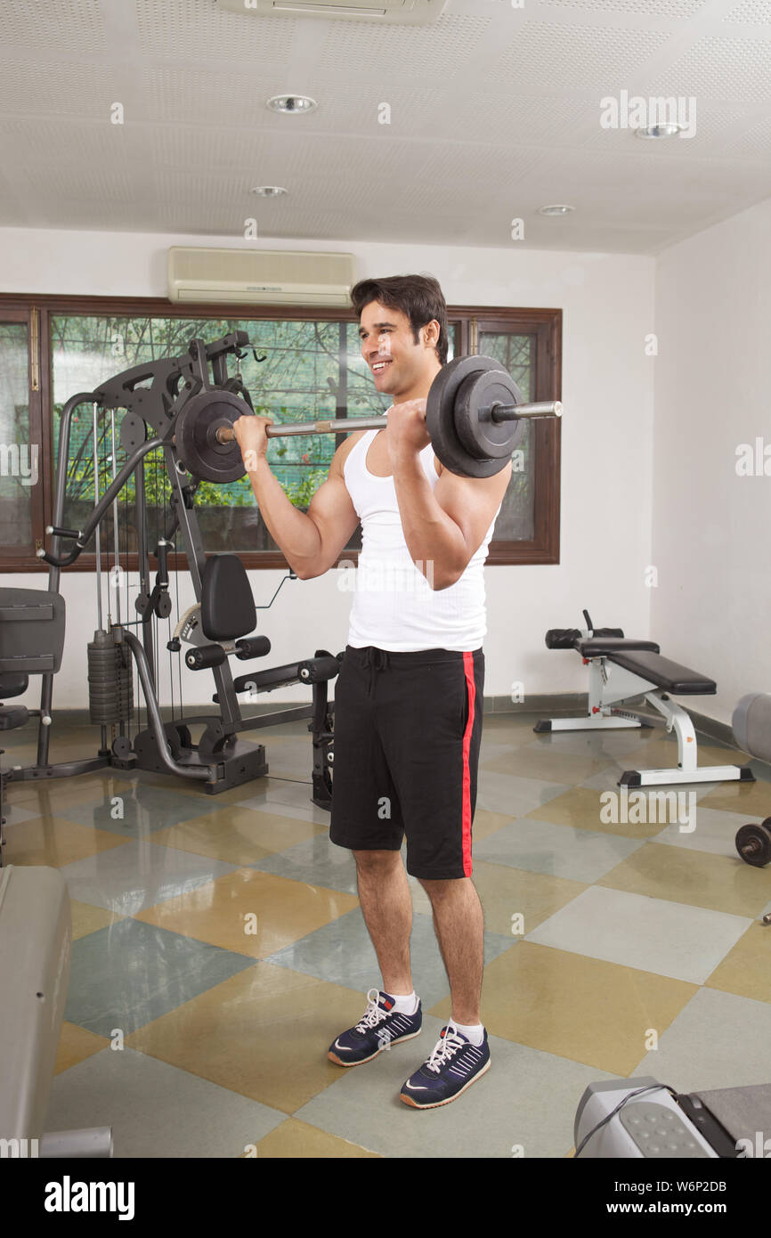 Indian man gym body building hi-res stock photography and images - Alamy