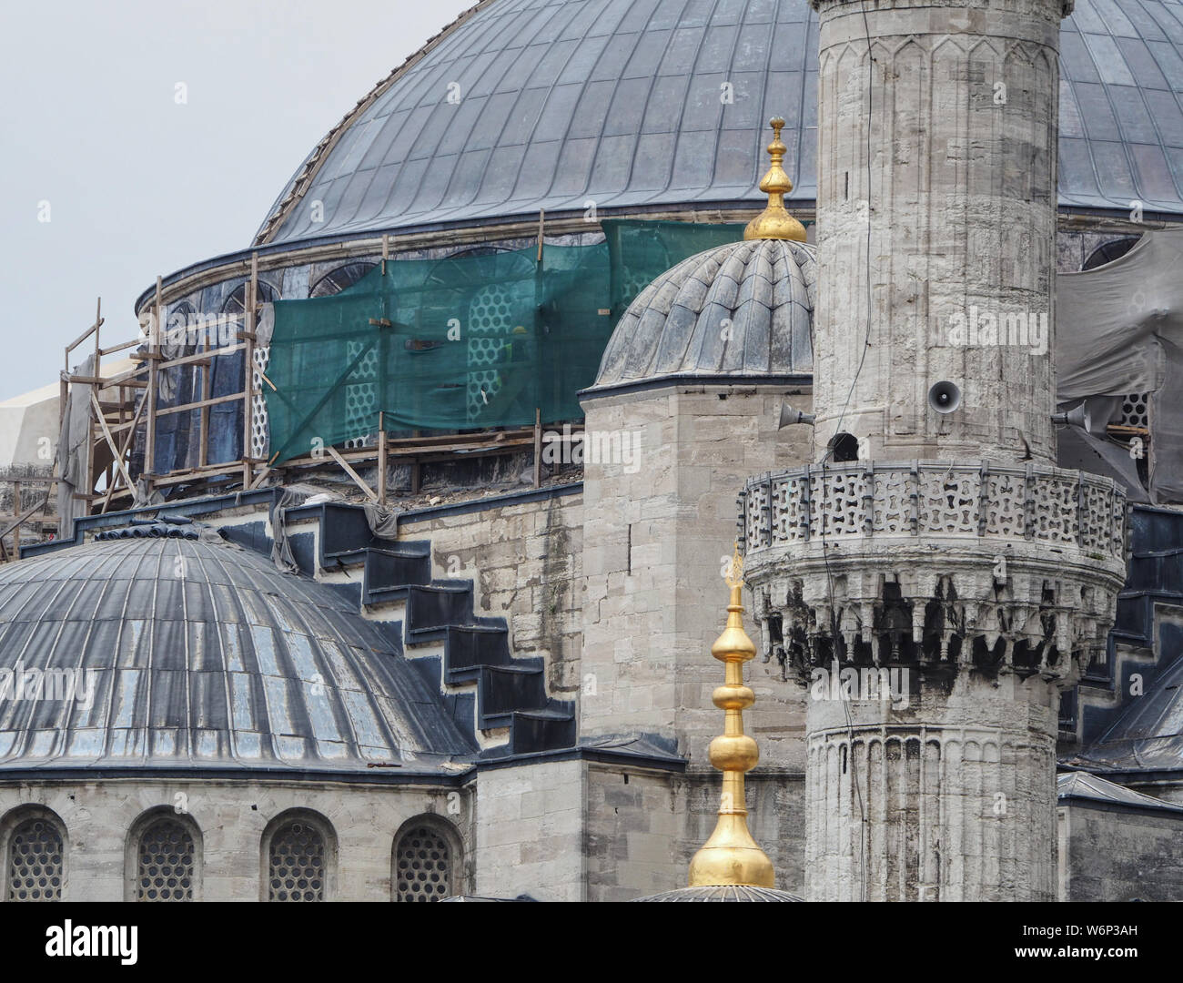 Mosque stairs hi-res stock photography and images - Alamy