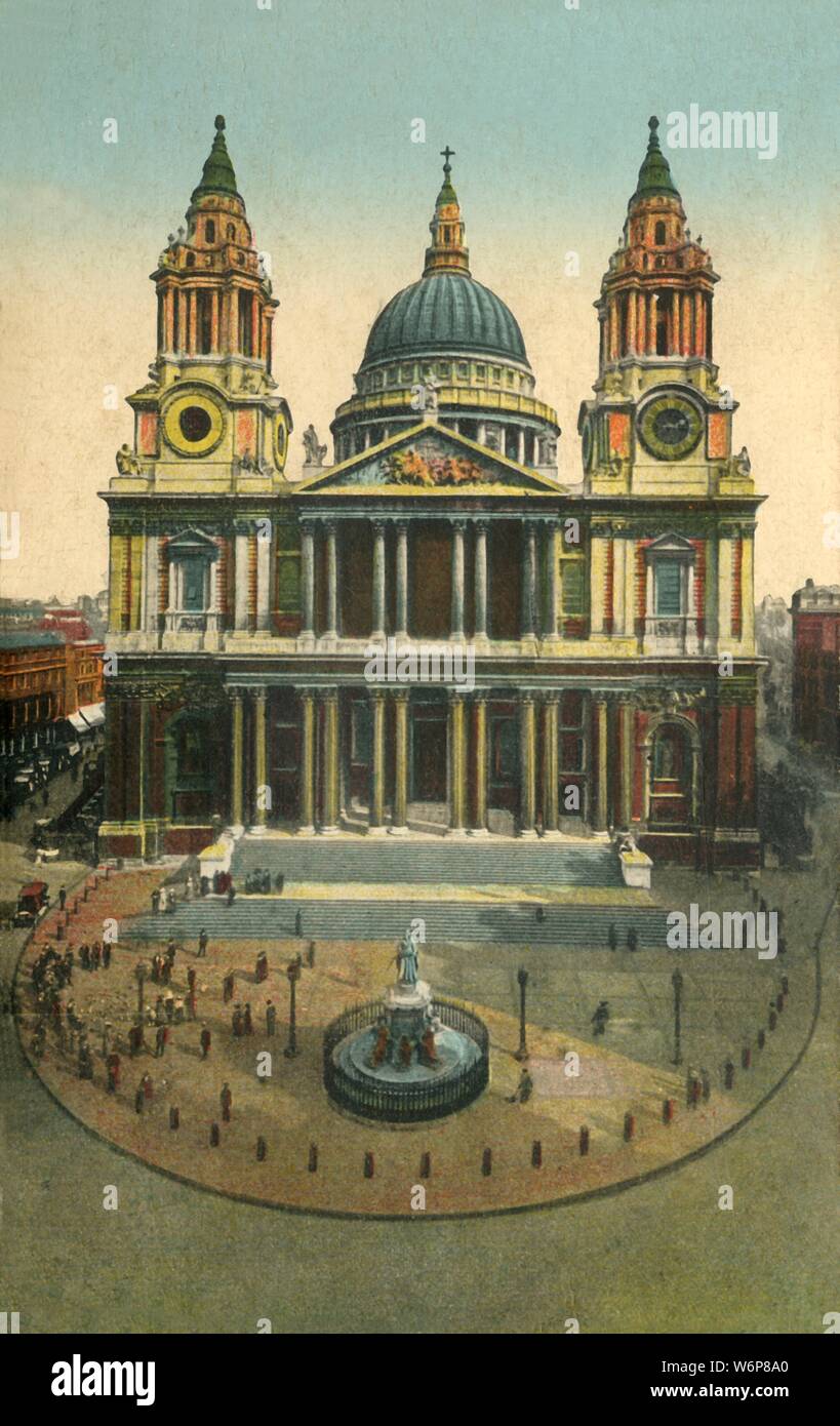St. Paul's Cathedral, London, c1910. Sir Christopher Wren's great domed ...