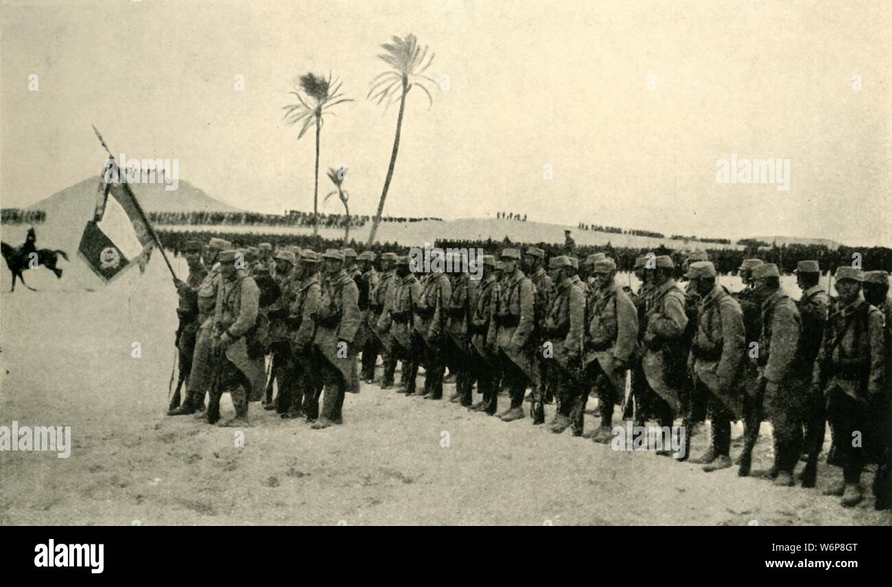 Sir ian hamilton hi-res stock photography and images - Alamy