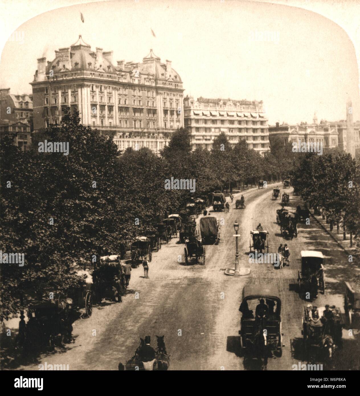 Hotel cecil london hi-res stock photography and images - Alamy