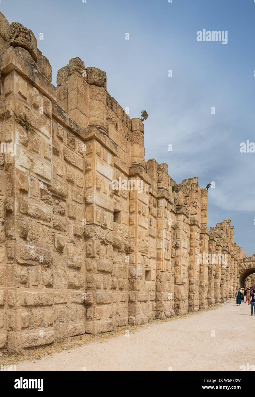 Ancient roman archeological ruins hi-res stock photography and images ...